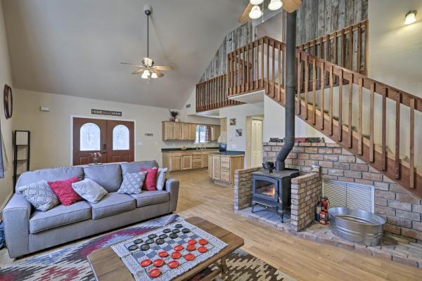 Family-friendly Forested Home With Snow Play Area! - Arizona
