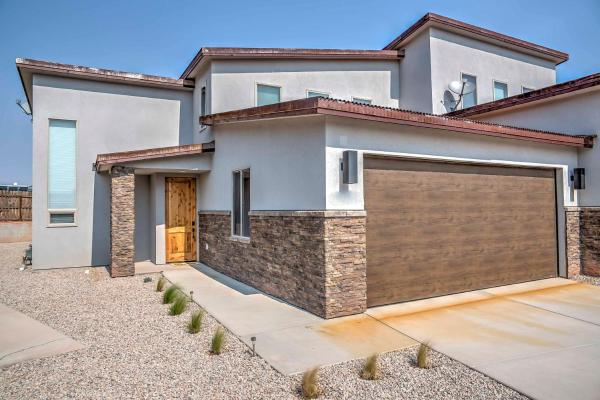 Upscale Moab Home With Red Rock Views And Hot Tub - Utah