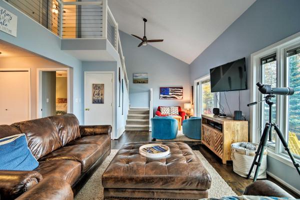 Fire Pit, Smart Tv: Waterfront Charlevoix Home - Leelanau State Park, Northport