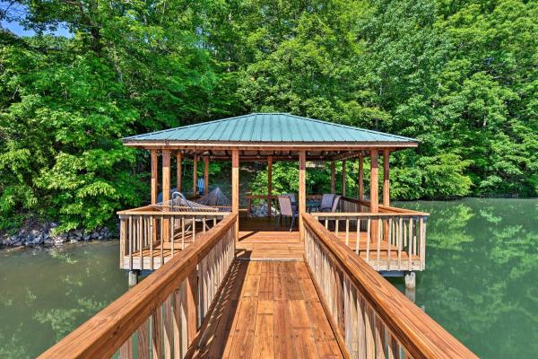 Waterfront Lake Norman Home With Dock And Boat Ramp - Denver, NC