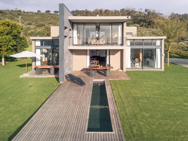 Stellar Guest Villa On Stunning Wine Farm - Cape Town
