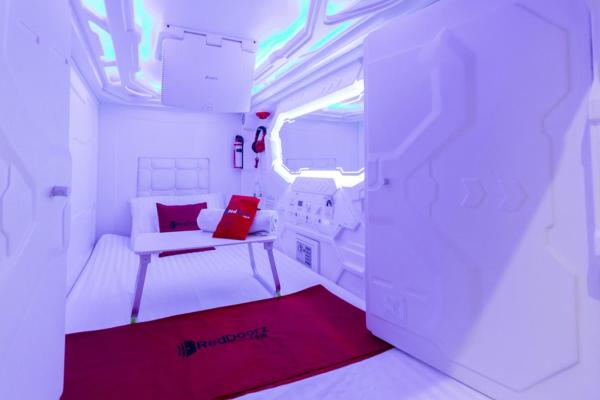 Reddoorz Hostel @ Capsule Inn Medan - Medan