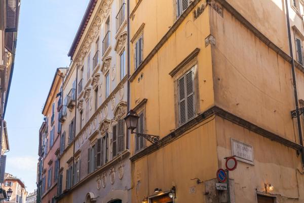 Domus Lupae -Live In The Heart Of Rome - Rome