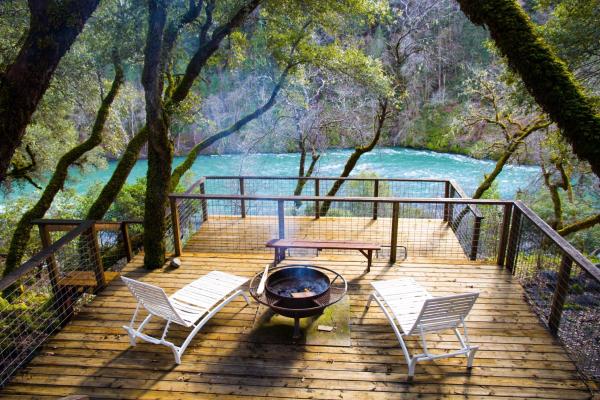 Hawkins Bar River Home - Humboldt County, CA