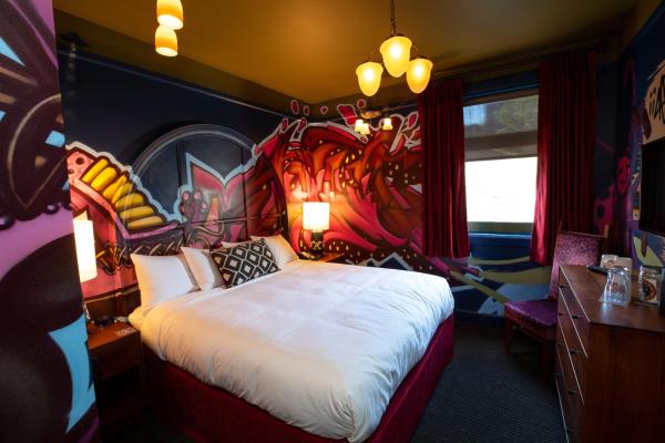Mcmenamins Elks Temple - Tacoma, WA