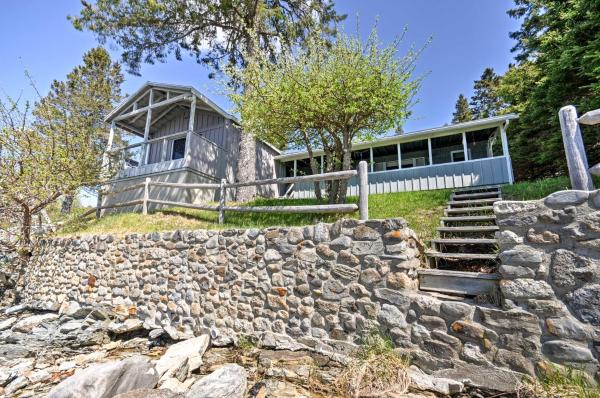 Bayfront Hancock Cottage With Beach Access And Views! - Maine