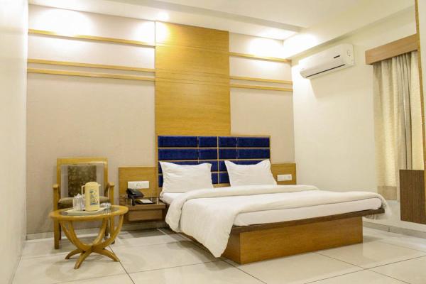 Hotel Apex Inn - Daman