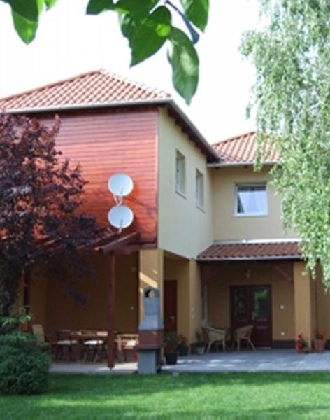 Ilona Apartmanház - Komárom