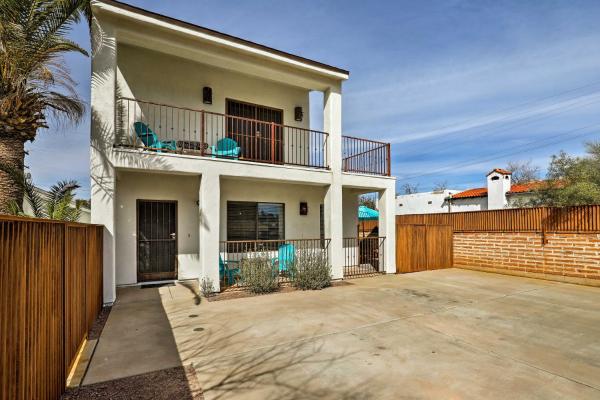 Tucson Home With Wraparound Balcony, Walk To U Of A! - Tucson, AZ