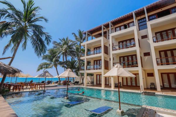 Sapphire Seas Beachfront Hotel - Sri Lanka