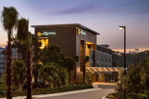 La Quinta Inn & Suites By Wyndham Orlando I-drive Theme Parks - Orlando, FL
