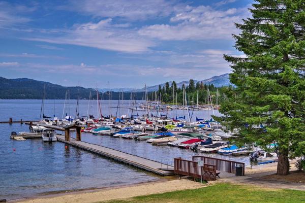 Walk To Beach, Marina, Shopping And Dining! - McCall, ID