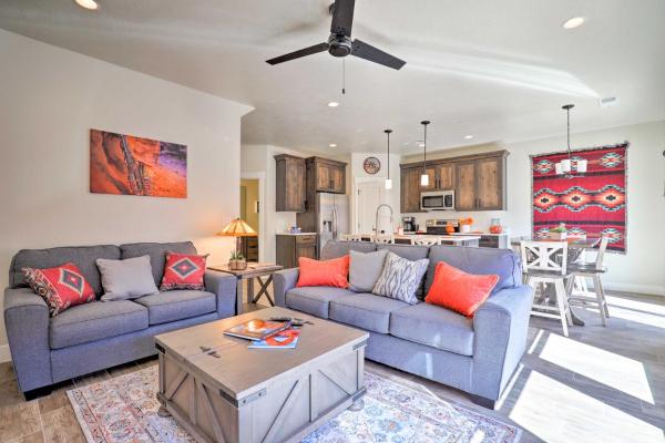 Townhome With Hot Tub, Close To Zion Natl Park! - Utah