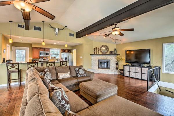 Canyon Lake Home With Game Room Less Than 1 Mi To Boat Ramp! - Canyon Lake, TX