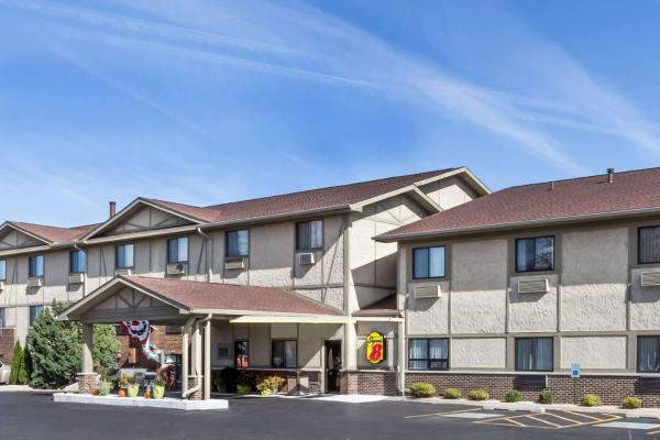 Super 8 By Wyndham Ottawa Starved Rock - Ottawa, IL