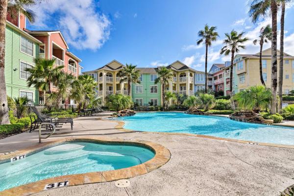 Walk To Beach And Seawall Condo In Galveston! - Galveston, TX