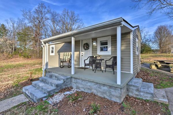 Six Waterpots Cottage Ii In Blue Ridge Mountains - North Carolina