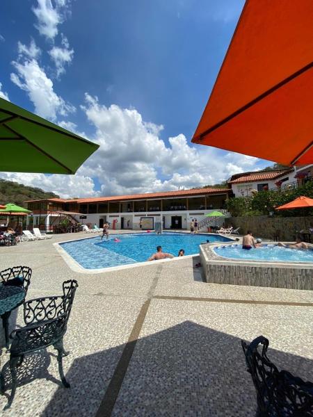 Hotel La Montaña San Gil - Curití