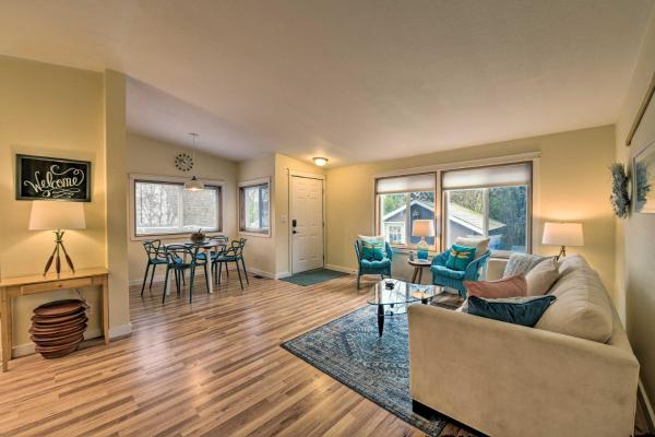 Cute Cottage With Deck Walk 115 Ft To Brewery And Cafe - Poulsbo, WA