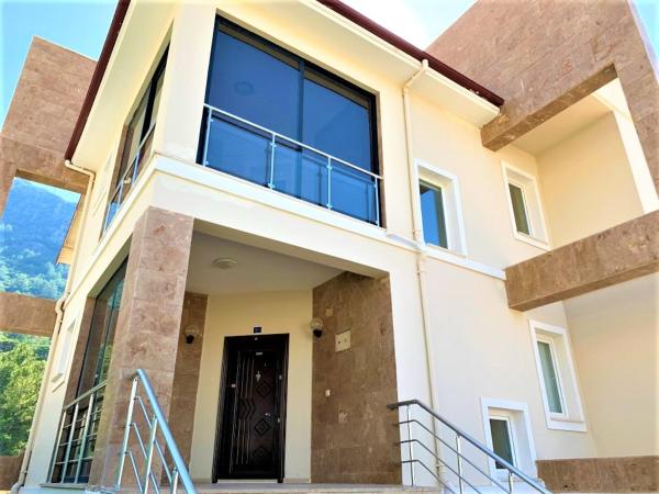 Villa Lilly Rose 5 Bedroom Villa