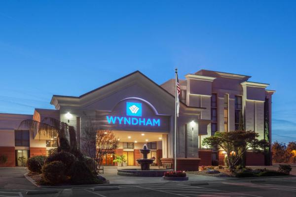 Wyndham Visalia - Visalia, CA