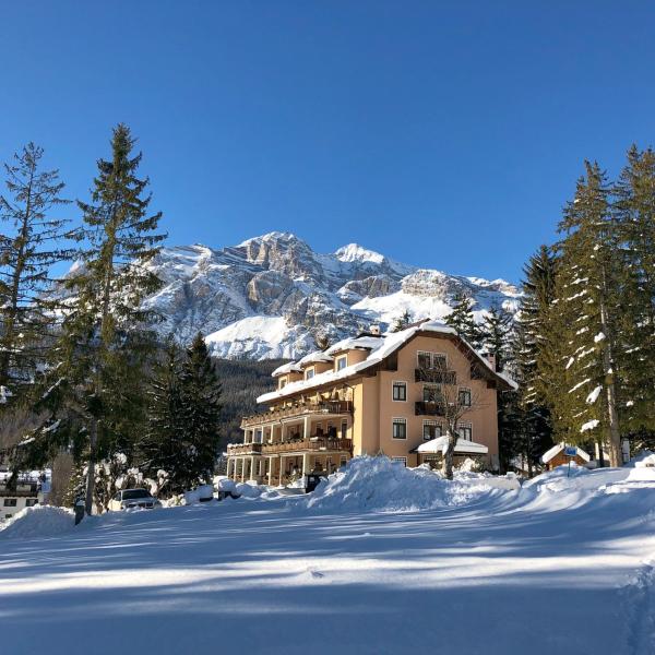 Boutique Hotel Villa Blu Cortina D'ampezzo - Misurina
