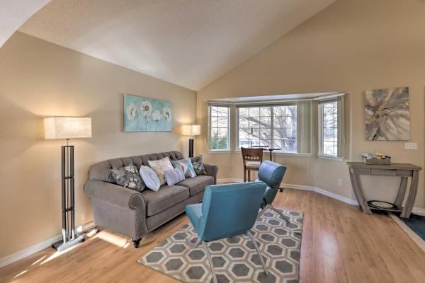 Cozy Centennial Home With Fenced-in Backyard! - Centennial, CO