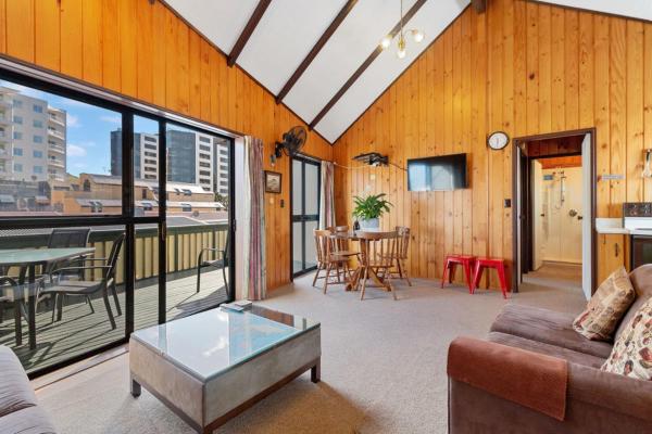 Downtown Mountview - Mt Maunganui Holiday Home - マウント・マウンガヌイ