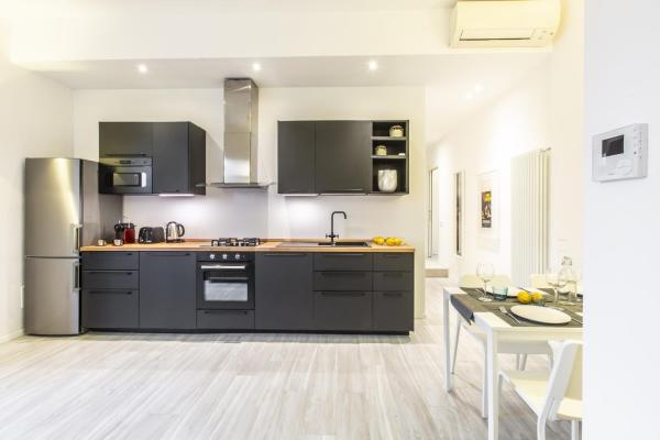 Maciachini Apartments R&r - Monza