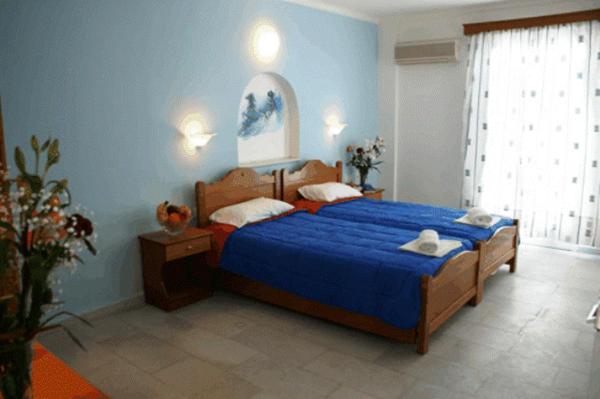 Mike's Studios - Naxos