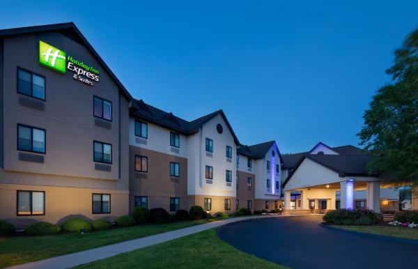Holiday Inn Express & Suites Bradley Airport By Ihg - Hartford, CT