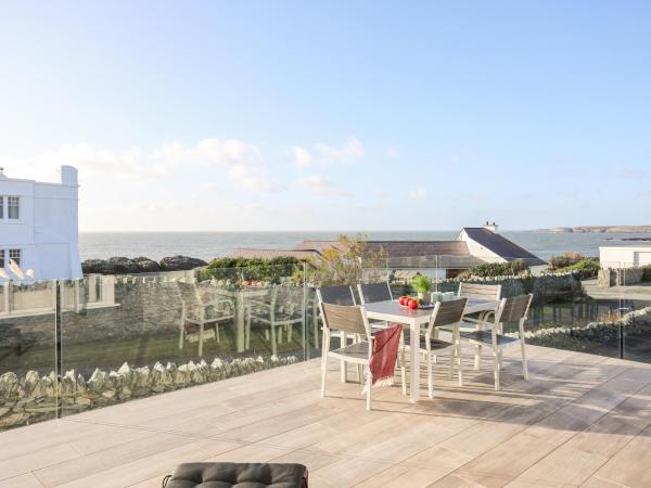 Bryniau - Trearddur Bay