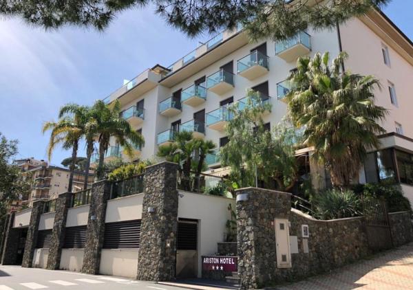 Hotel Ariston & Apartments - Savona