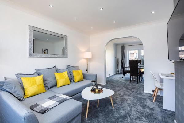 Cozy 3 Bedroom House In Aveley, Thurrock - Kent