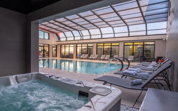 Kyriad Prestige Lyon Est - Saint Priest Eurexpo Hotel And Spa - Saint-Quentin-Fallavier
