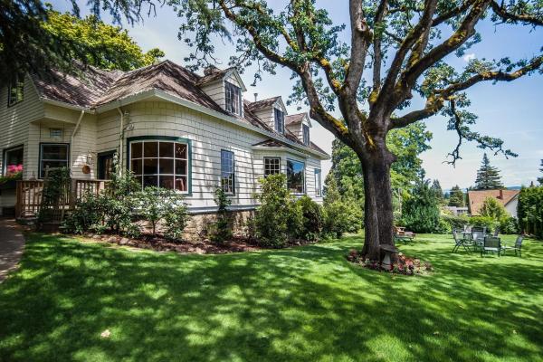 The Campbell House Inn - Springfield, OR