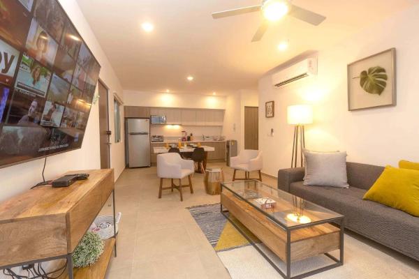 One Bedroom, Great Location, Large Roof Pool With Beautiful Views, Gym Included - Playa del Carmen