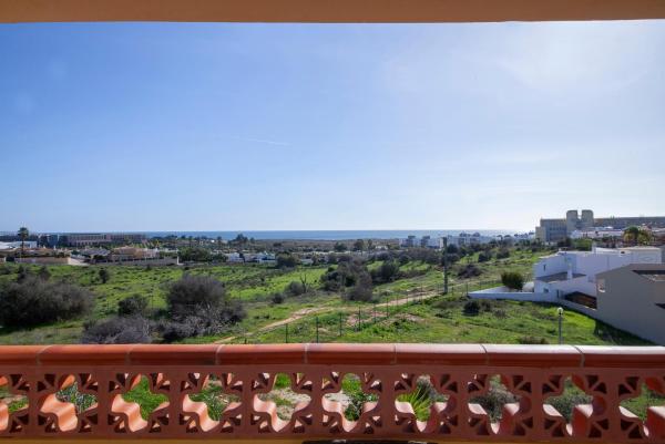 B47 - Walkway Beachview Place - Lagos, Portugal