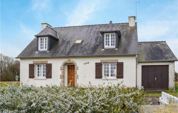 Lovely Home In Sables D'or Les Pins - ブルターニュ