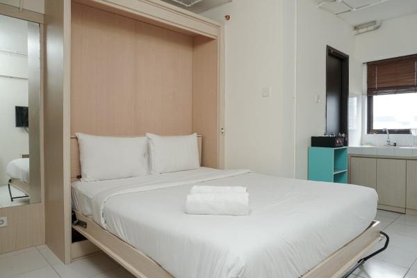 Comfortable And Homey Studio Apartment At Kebagusan City By Travelio - Kemang