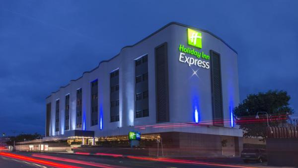 Holiday Inn Express Mexico- Toreo By Ihg - Naucalpan de Juárez