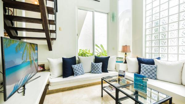 Royal Palms 8 Condo - Playa del Carmen