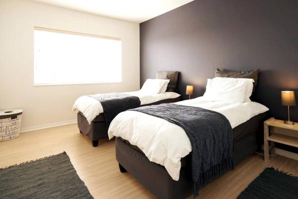 Funky Kloof Street Apartment - Camps Bay