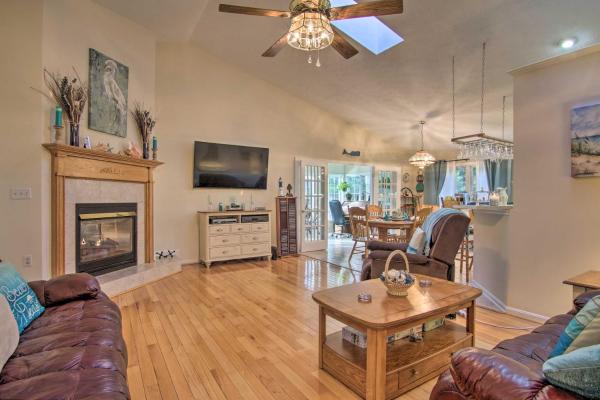 2 Mi To Golf Retreat With Hot Tub In Ocean Pines - Ocean Pines, MD