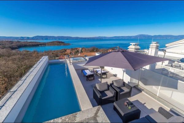 Apartments Solis Lacus Penthouse - Njivice
