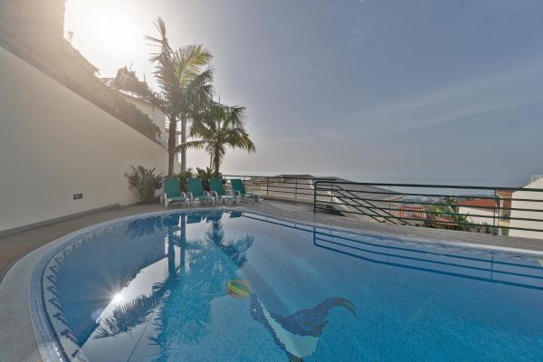 Charming Villa In Funchal - Funchal