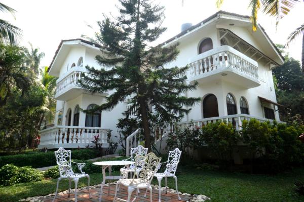 Colonia Santa Maria, A Club M Associate - Anjuna
