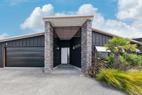 Stylish Villa Escape - Matakana Holiday Home - Matakana