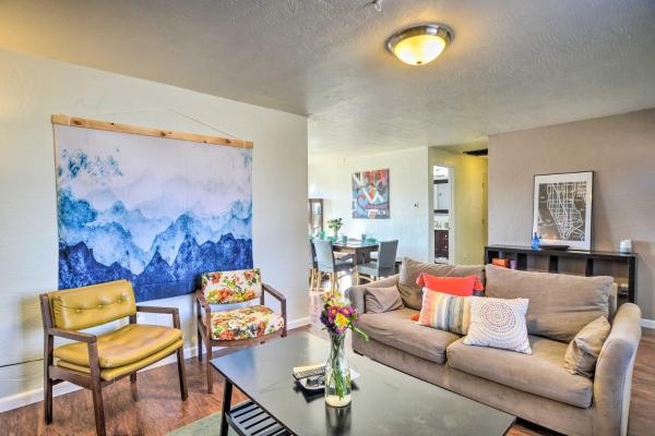 Vibrant Abq Adobe Den: Mtn Views, Walk To Park! - Albuquerque, NM