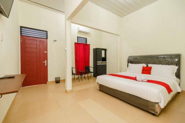 Reddoorz Plus @ Setiabudi Medan 4 - Medan